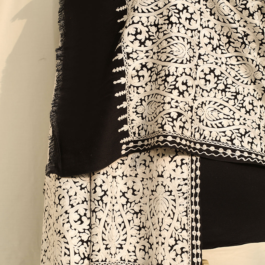 Nanni Regal Ethnic Party Shawl – Adan Fabrics