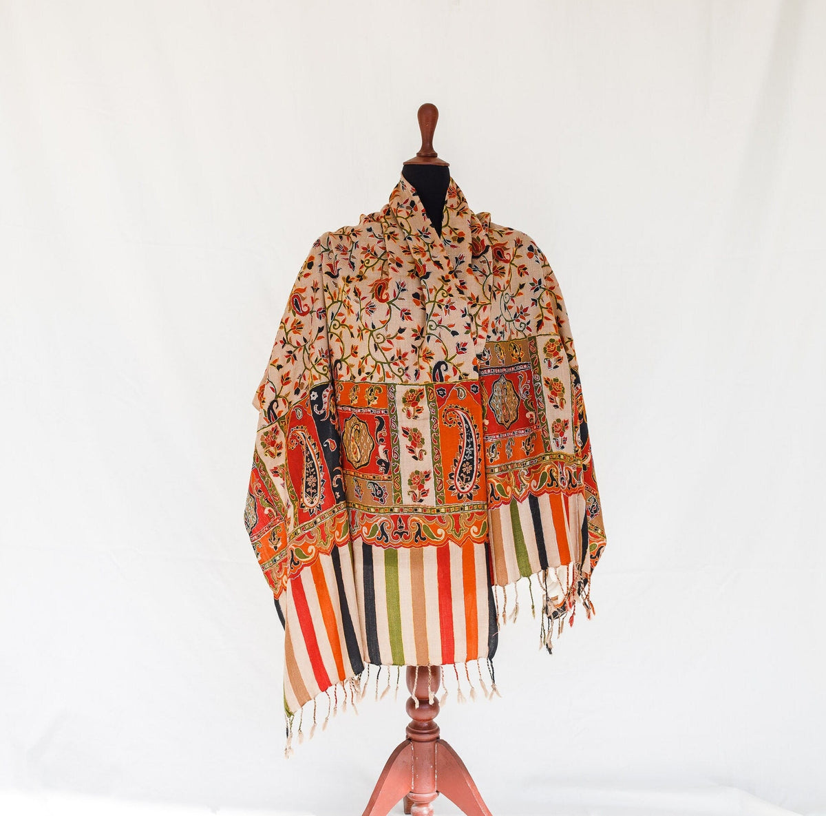 Bina Handmade Kalamkari Pen Kashmiri Shawl – Adan Fabrics